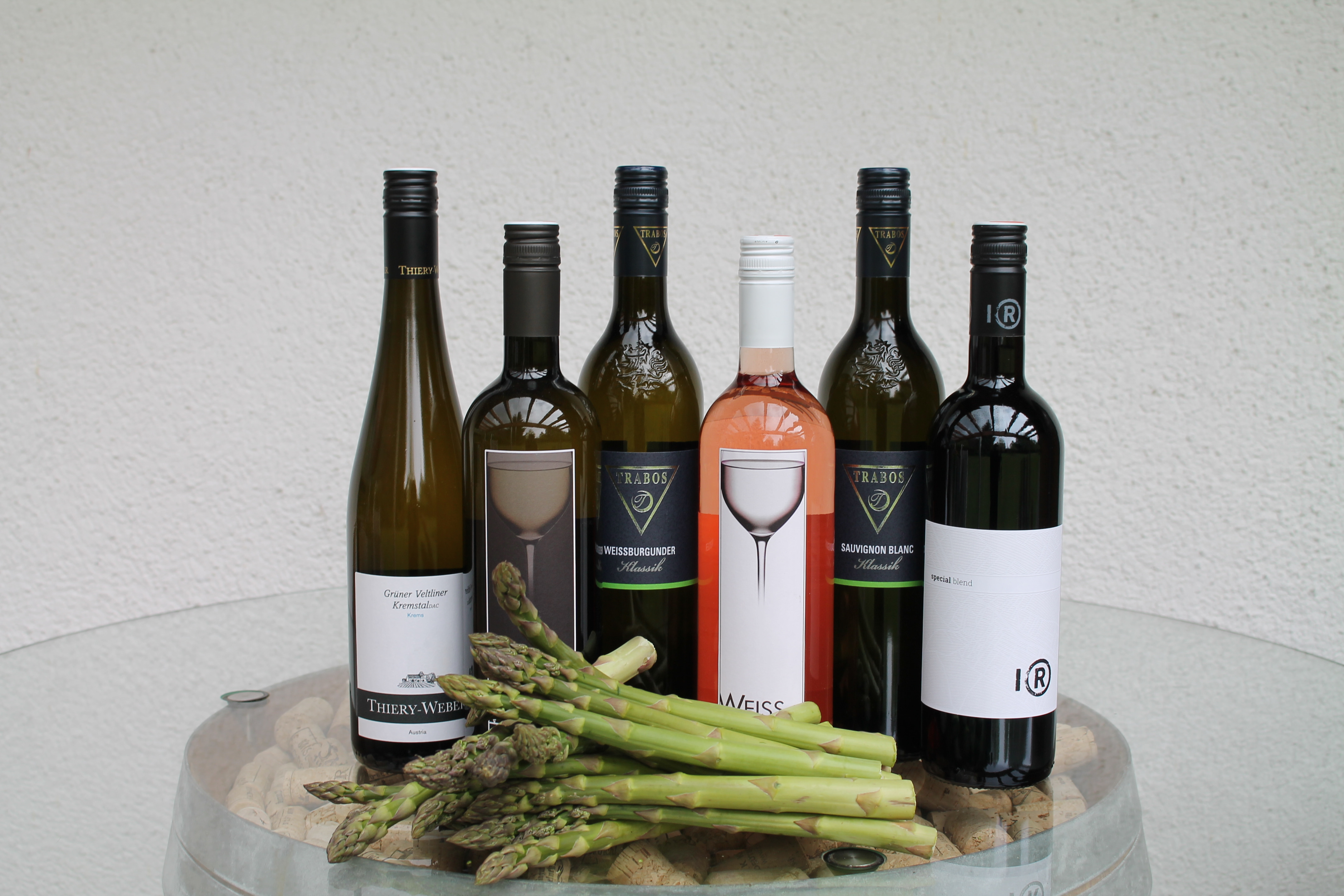 Wein zu Ab Hof-Preisen und Weinmöbel online und in Grünau kaufen